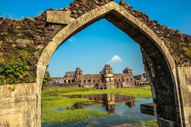 Sacred Sanctuaries: Omkareshwar & Asirgarh Fort Day Tour - Introduction