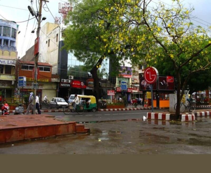 Sadar Bazaar Experience: Delhi to Agra Taj Mahal Day Trip - Who Is This Tour Best For?