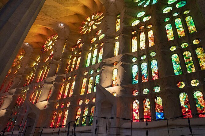 Sagrada Familia and Guell Park Private Tour - Discovering Gaudí’s Barcelona: A Tour to Remember