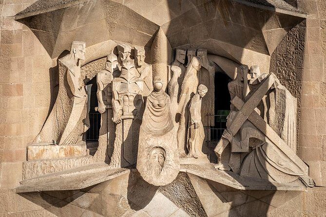Sagrada Familia Evening Private Tour with Expert Guide - What Travelers Say
