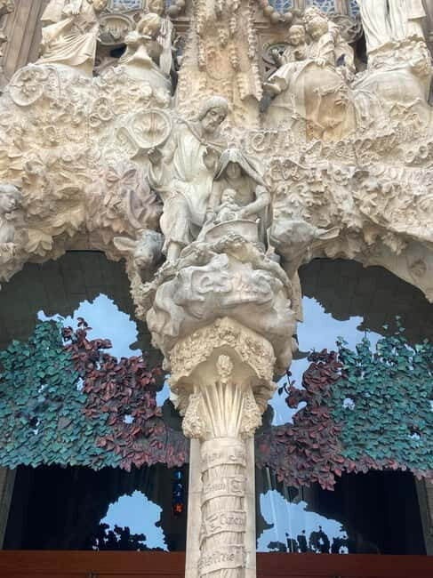 Sagrada Familia Guided Tour in English: Small group - Key Points