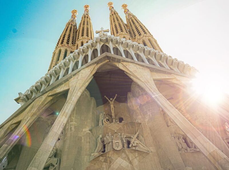 Sagrada Familia Guided Tour with Skip-the-Line Entry Ticket - Why This Tour Is Worth Your Time