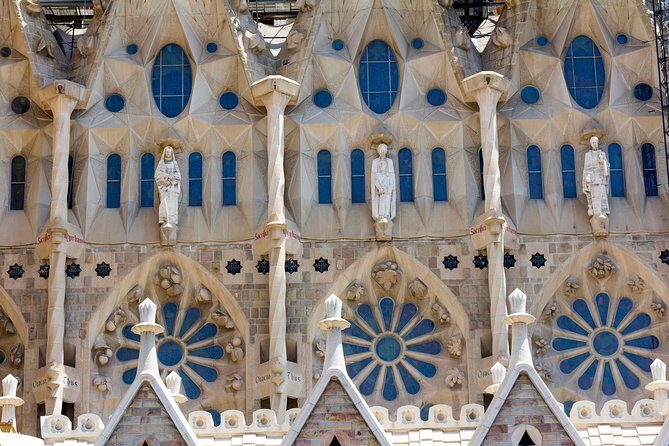 Sagrada Familia Private Tour in Barcelona - Practical Tips for Visitors
