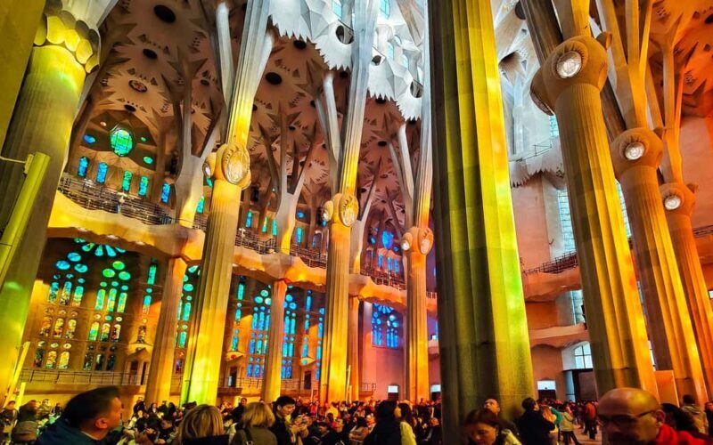 Sagrada Familia Private Tour with Entry Ticket in English - The Sum Up: Who Should Consider This Tour?