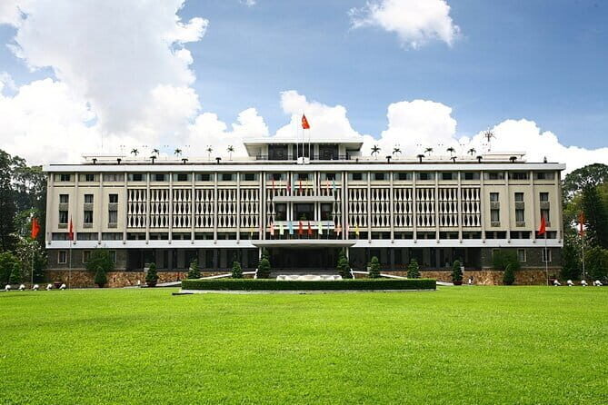 Sai Gon City Tour and Dinner On Cruise Half Day - An In-Depth Look at the Experience