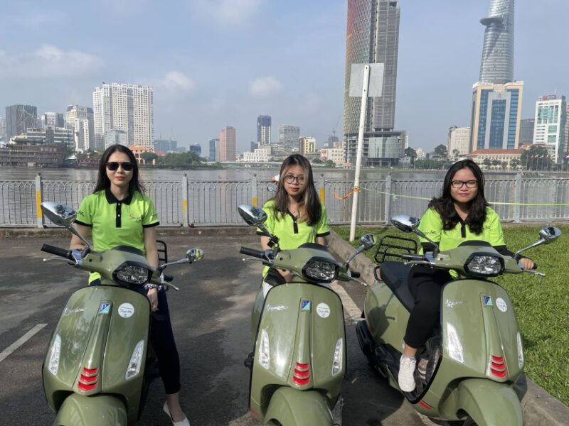 Saigon: Night Sightseeing And Street Food Tour By Vespa - Key Points