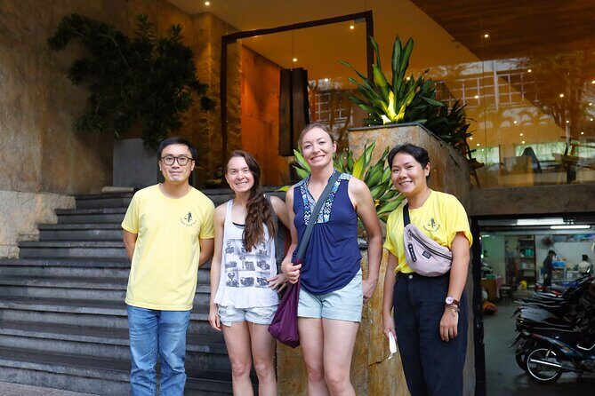 Saigon Night Street Food and City Tour on Scooter - What’s the Tour Like for Different Travelers?