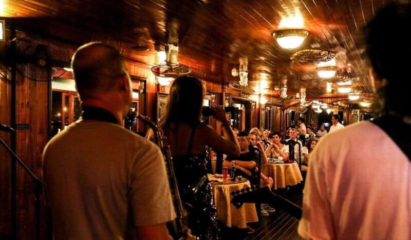 Saigon: Private table on board in a Luxury Cruise - Post-Dinner Freedom and Flexibility