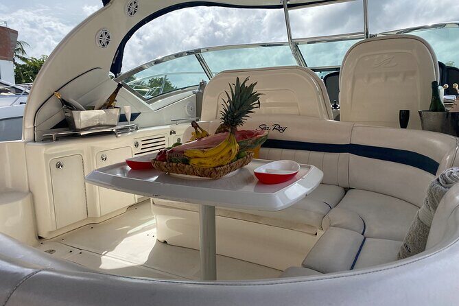 Sail from Cancun by private yacht and visit Playa Norte - FAQ