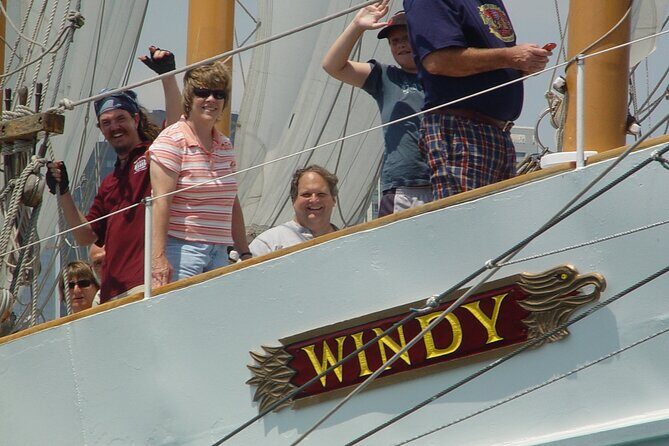 Sail on Tall Ship Windy, join us for our "Chicago Skyline Sail" - An In-Depth Look at the Chicago Skyline Sail