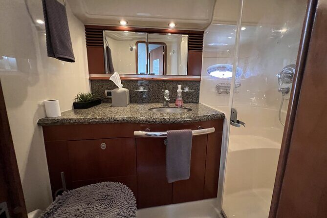 Sail The DREAM Boat From South Beach - About the Crew and Customer Feedback