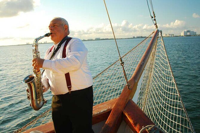 Sail Under Light of the Moon & Enjoy a Romantic Dinner in Spanish Galleon - What Past Travelers Are Saying