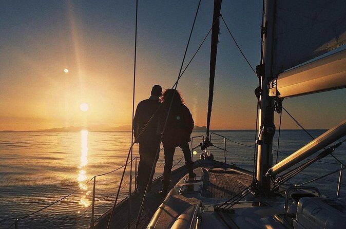 Sailboat on the Mayan Riviera at sunset - Practical Tips for Travelers