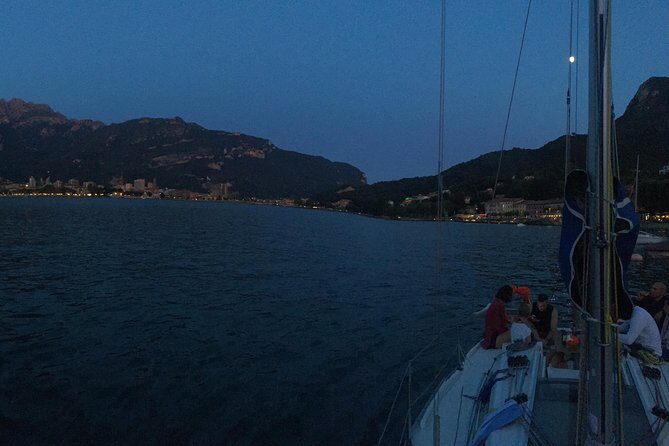 Sailing at Sunset on Lake Como: How to escape from daily routine - Practical Tips for a Great Experience