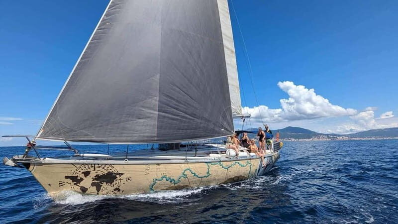 Sailing experience with my boat in Ajaccio'bay ! - Making the Most of Your Sailing Day