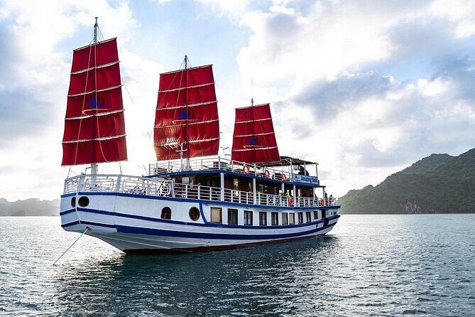 Sailing the Hidden Paradise of Bai Tu Long - Introduction: Why This Tour Stands Out