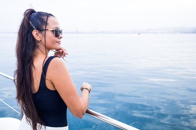Sailing trip and swim in the bay of Dénia on a catamaran - Who should consider this experience?