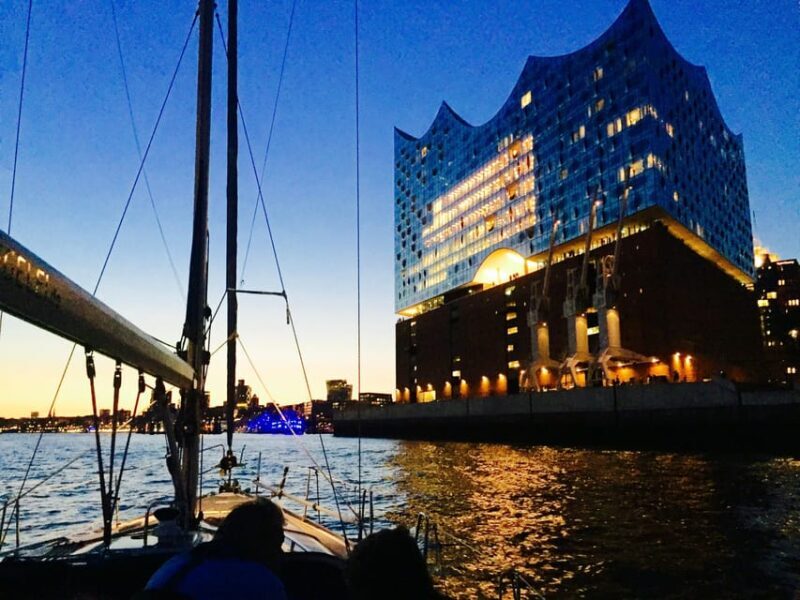 Sailing trip ''the Elbe by night", Hamburg/Elbe - Hamburg’s Elbe by Night: An Authentic Sailing Experience