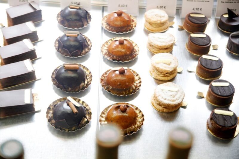 Saint-Germain-des-Prés: Pastry and Chocolate Walking Tour - Key Points