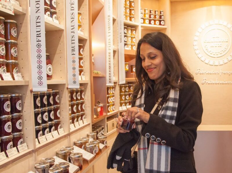 Saint-Germain-des-Prés: Pastry and Chocolate Walking Tour - A Walk Through Neighborhood Elegance and Culinary Artistry