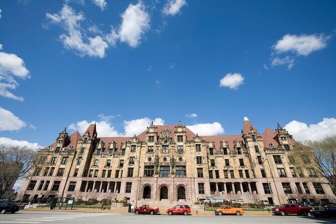 Saint Louis Private Custom Walking Tour with a Local Guide - Practical Tips for Interested Travelers