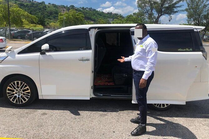 Saint Lucia Airport (UVF) to island hotels - Round-Trip Transfer - Key Points