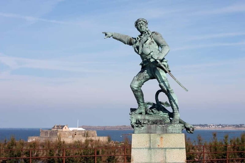 Saint-Malo: Breathtaking landscapes and History Walking Tour - Exploring Saint-Malo: An Authentic Coastal Treasure