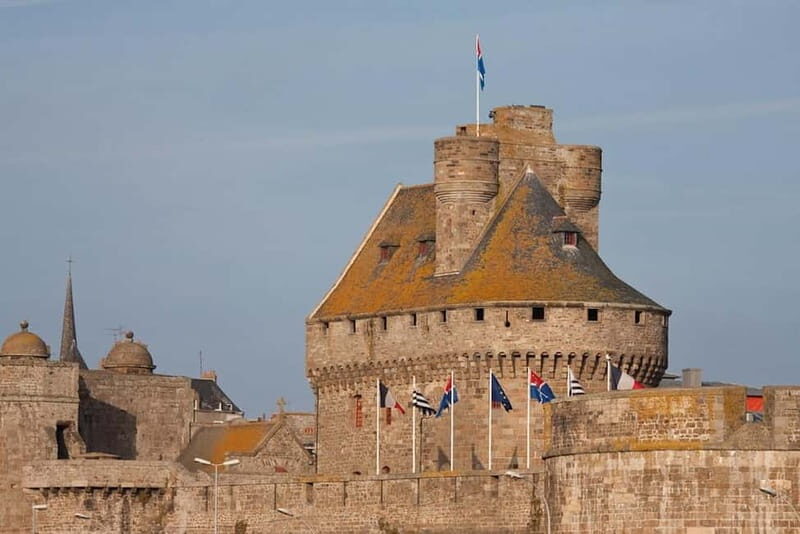 Saint-Malo: Breathtaking landscapes and History Walking Tour - Discovering Maritime Secrets and Landmarks