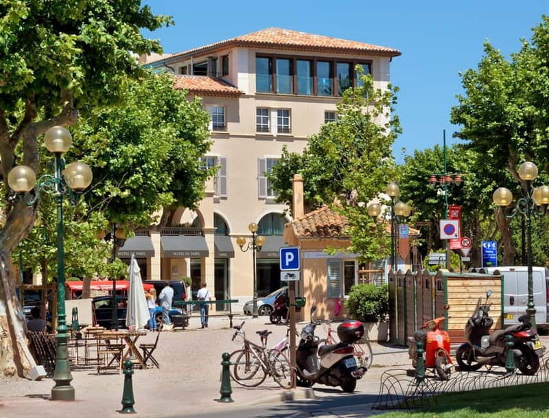 Saint-Tropez: Express Walk with a Local in 60 minutes - What to Expect from This Quick Tour