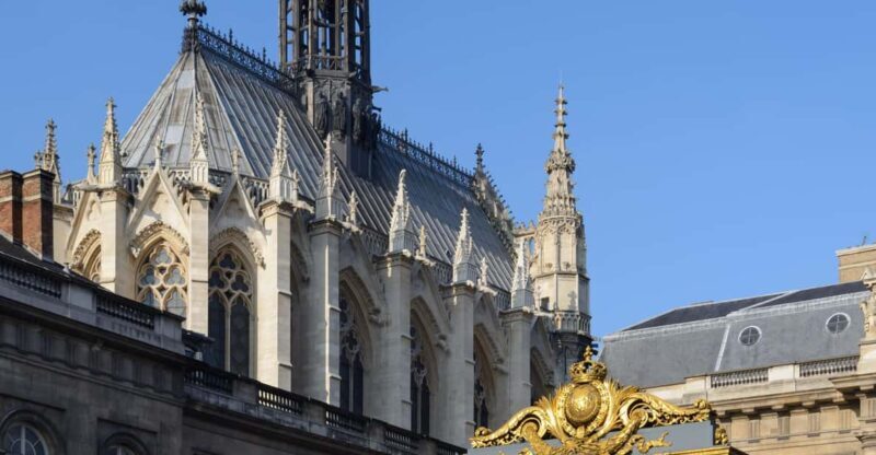 Sainte Chapelle & Conciergerie Private Guided Tour - Exploring the Conciergerie