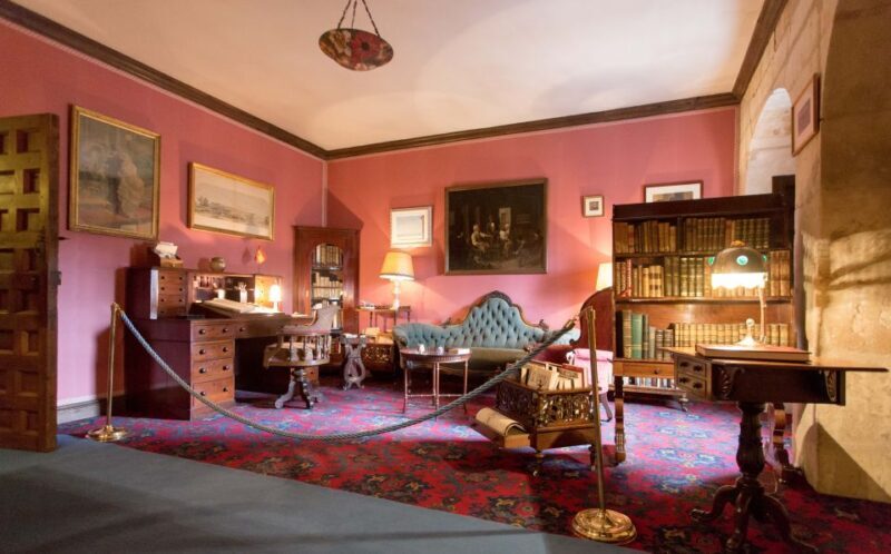 Salamanca: Monterrey Palace Audio-Guided Tour - Who Will Enjoy This Tour?