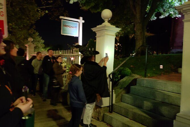 Salem Ghosts: Witches, Warlocks, & Hauntings - What Sets This Tour Apart