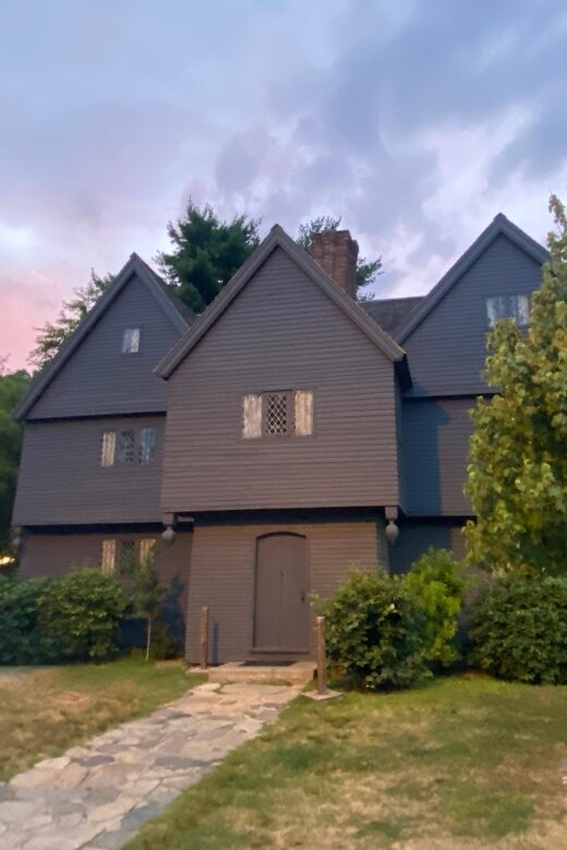 Salem, MA: History and Hauntings Guided Walking Tour - Ropes Mansion and Chestnut Street