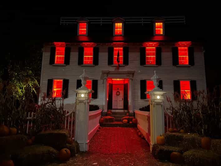 Salem, MA: Hocus Pocus Movie Guided Walking Tour - A Detailed Look at the Experience