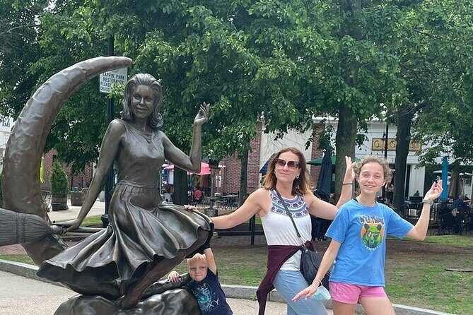 Salem Massachusetts Scavenger Hunt Interactive Walking Activity - Key Points