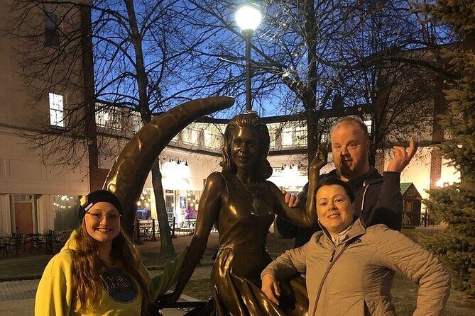 Salem Massachusetts Scavenger Hunt Interactive Walking Activity - FAQ