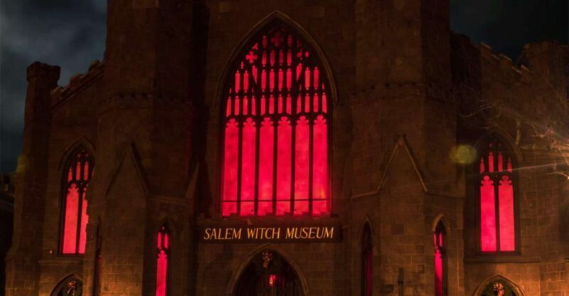 Salem: Ultimate Dead of Night Walking Ghost Tour - A Detailed Look at the Salem Ghost Tour Experience