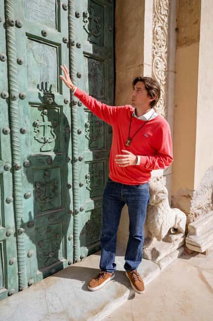 Salerno: Old town Walking Tour with Local Expert Guide - FAQ