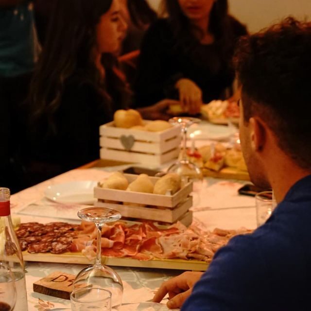 Salò: Tasting of 4 Valtenesi wines with local food - Introduction