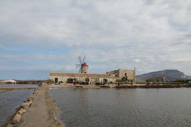 SALT TOUR-all inclusive: salt tour: Trapani, Paceco, Nubia - Key Points