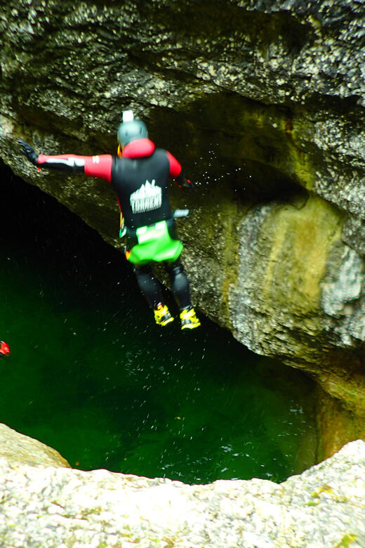 Salzburg: Advanced Canyoning on the Strubklamm - An In-Depth Look at the Canyoning Experience