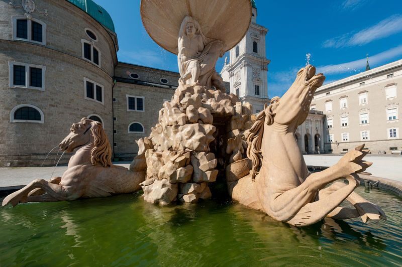 Salzburg Introduction Walking Tour - Connecting the Past to Modern Salzburg