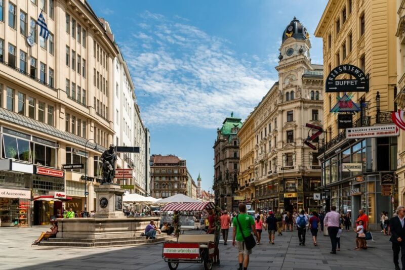 Salzburg: Private Day Trip to Innsbruck - Discovering Innsbruck: What To Expect