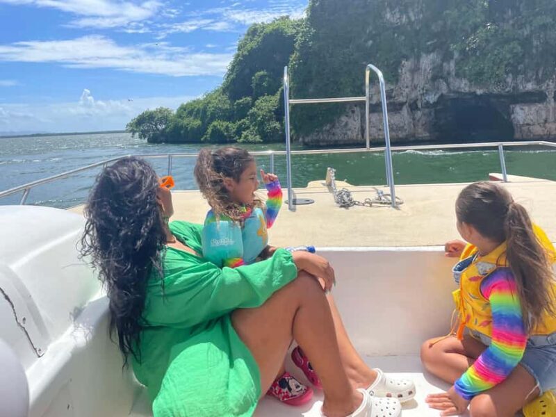 Samana: Cayo Levantado with Transportation Included - Key Points