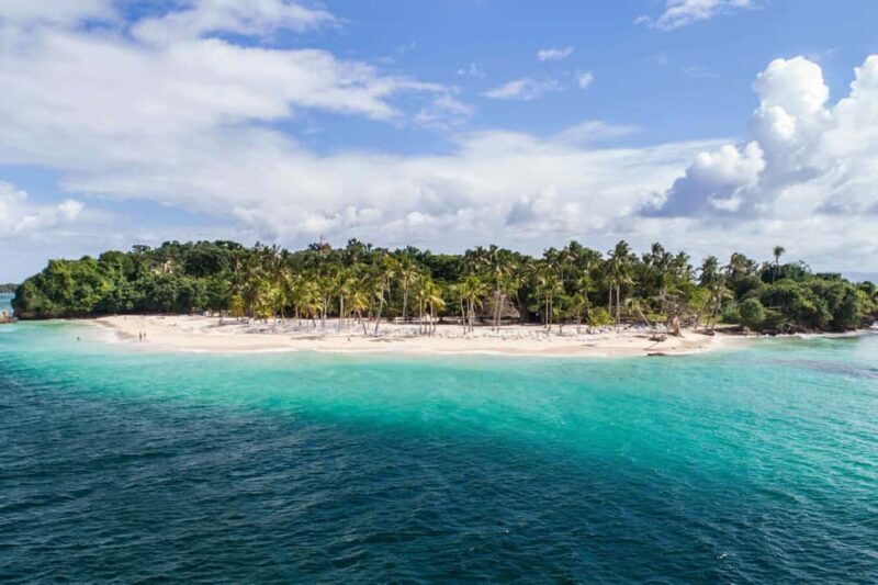 Samana: Whale Watching and Cayo Levantado Full Day Tour - Practical Tips for Travelers