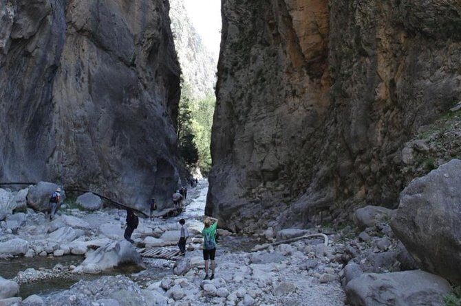 Samaria Gorge Trek: Full-Day Excursion from Heraklion with Guide - The Hike: What to Expect on the Trail