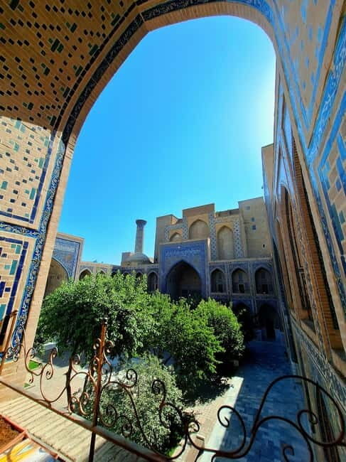 Samarkand: Historical City Walk with Local Stories - Peaceful Views & Practical Tips