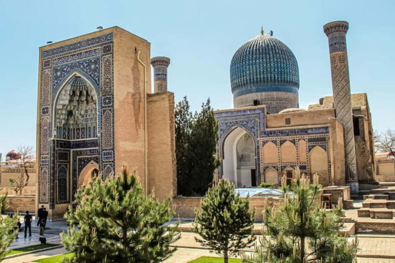 Samarkand: Historical Monuments Guided Walking Tour - Key Points
