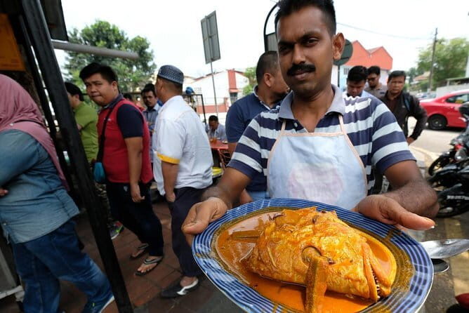 Sambal & Curry Street Food City Tour with Professional Tour Guide - Discover Kuala Lumpur’s Flavors and Iconic Sights on a Guided Food and City Tour