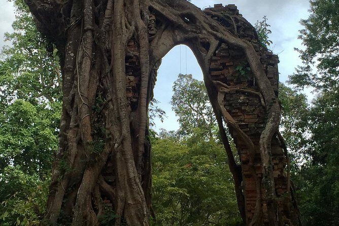 Sambor Prei Kuk Off Beaten Track - Key Points